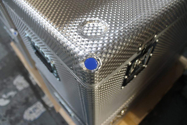 What are the advantages of aluminium camera cases?